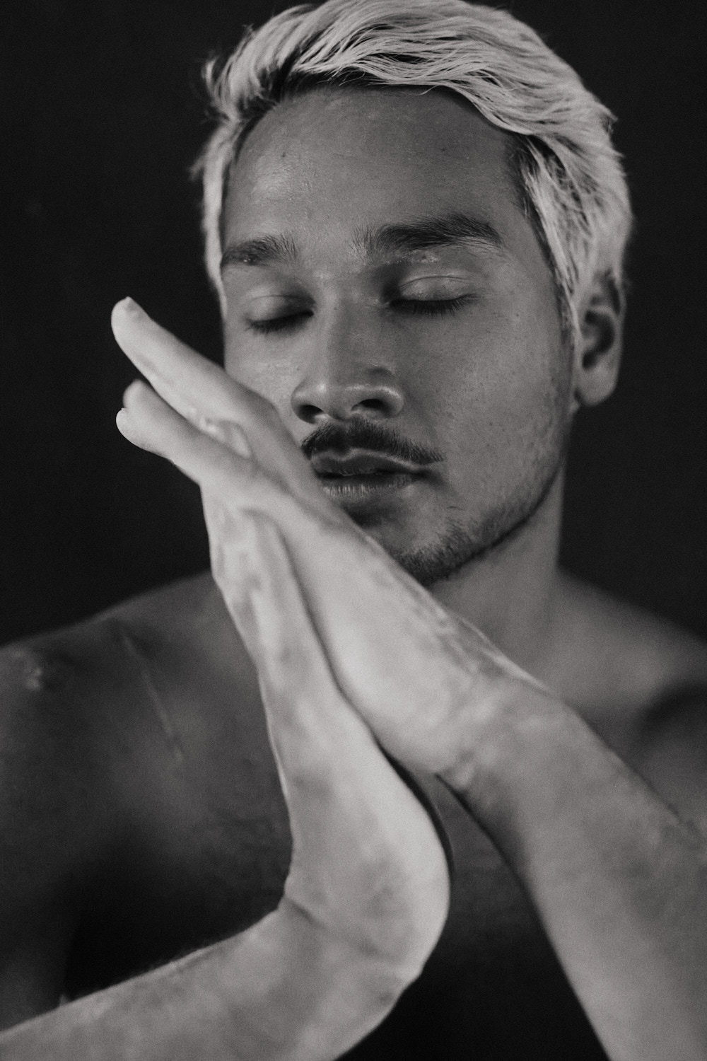 BODY & MIND / Daniel Morres — Laura Nenz